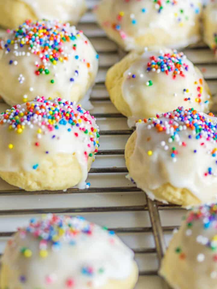 Italian Rainbow Cookies - Feeling Foodish