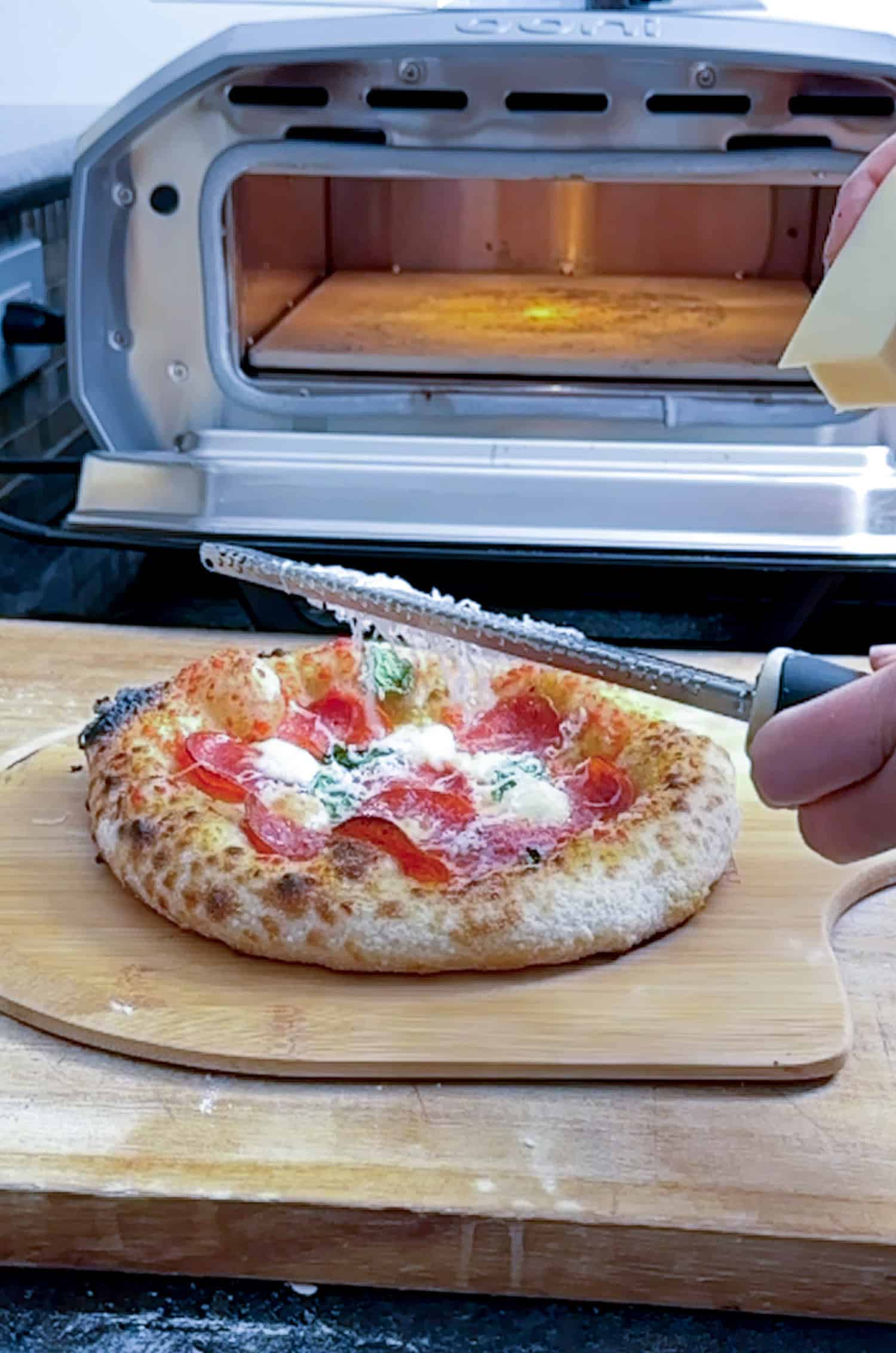 Using the Ooni Volt Pizza Oven - Feeling Foodish